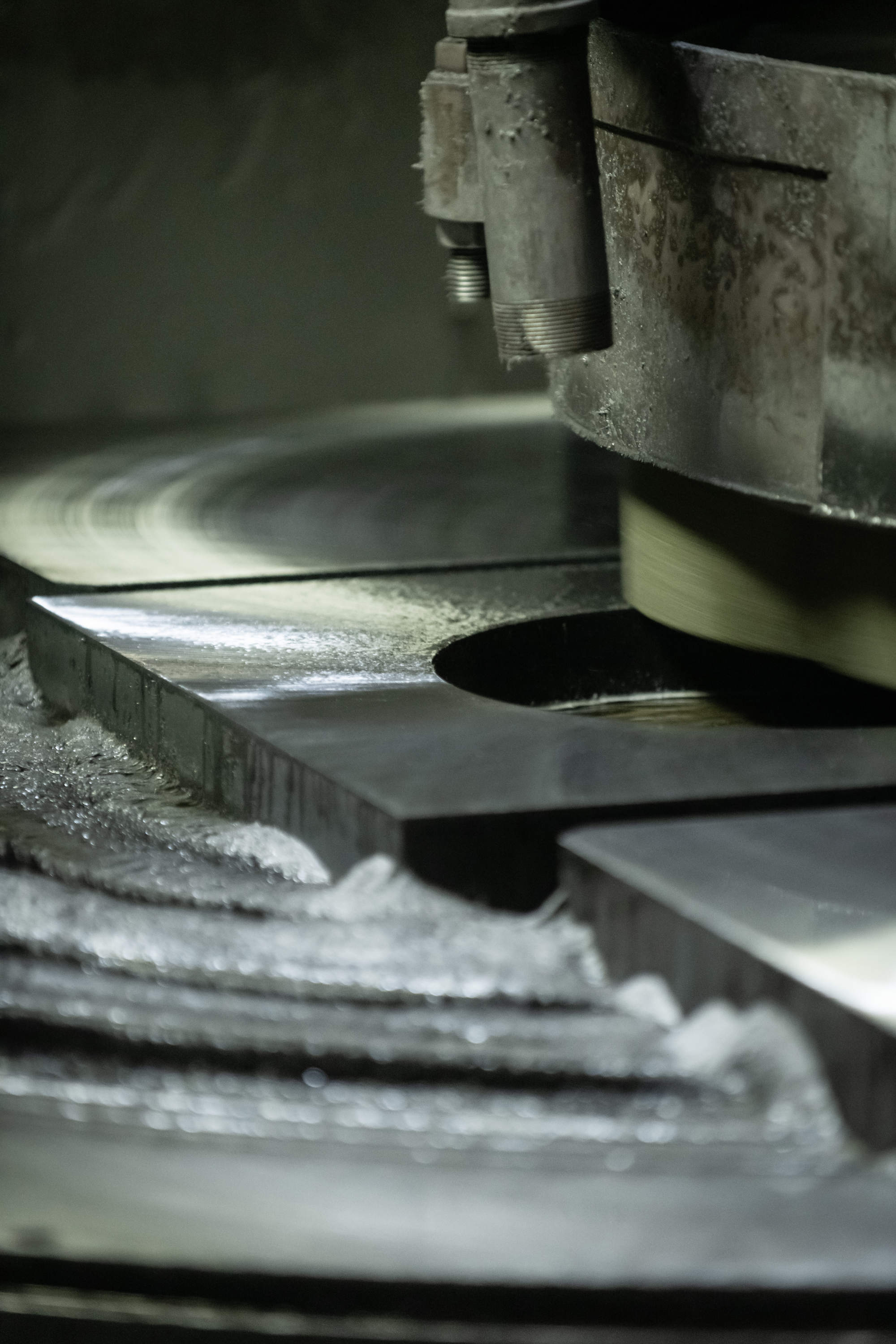 Grinding Mastery: AMDL's Blanchard and Tangential Expertise